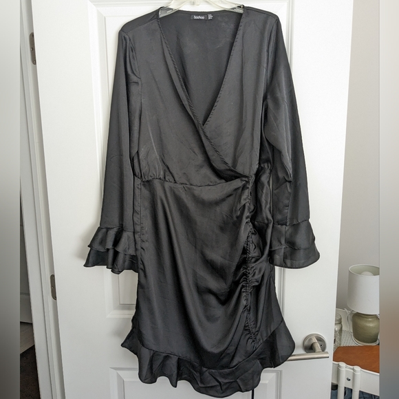 Boohoo | Dresses | Boohoo Black Dress | Poshmark